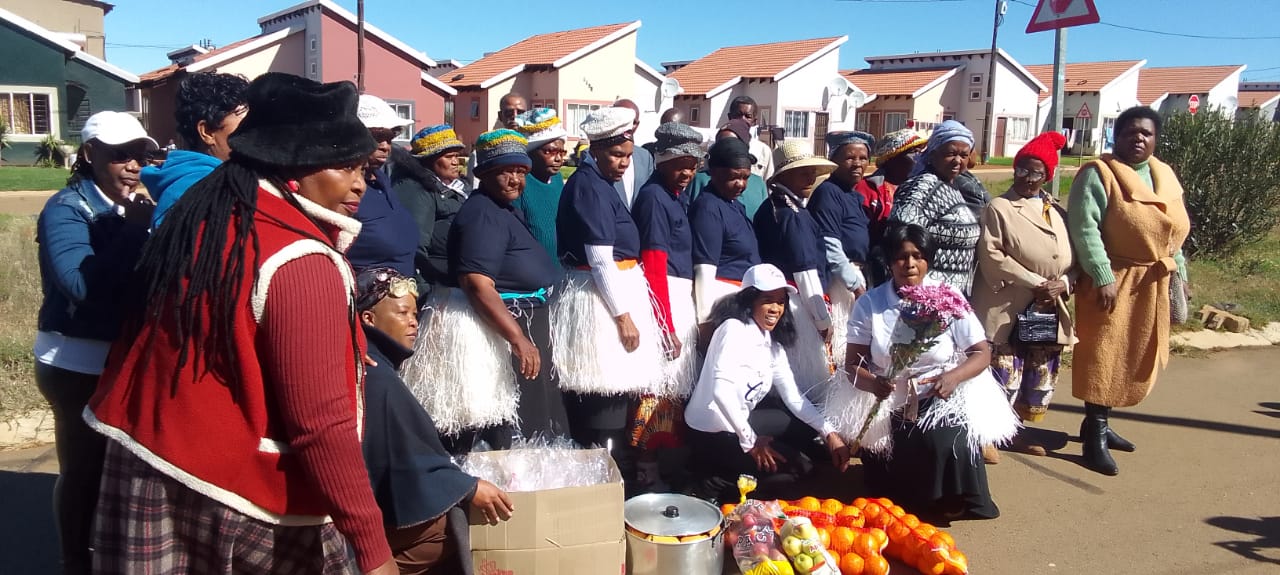 Bonkgono Kopanang celebrates mothers in Savanna City - Walkerville ...