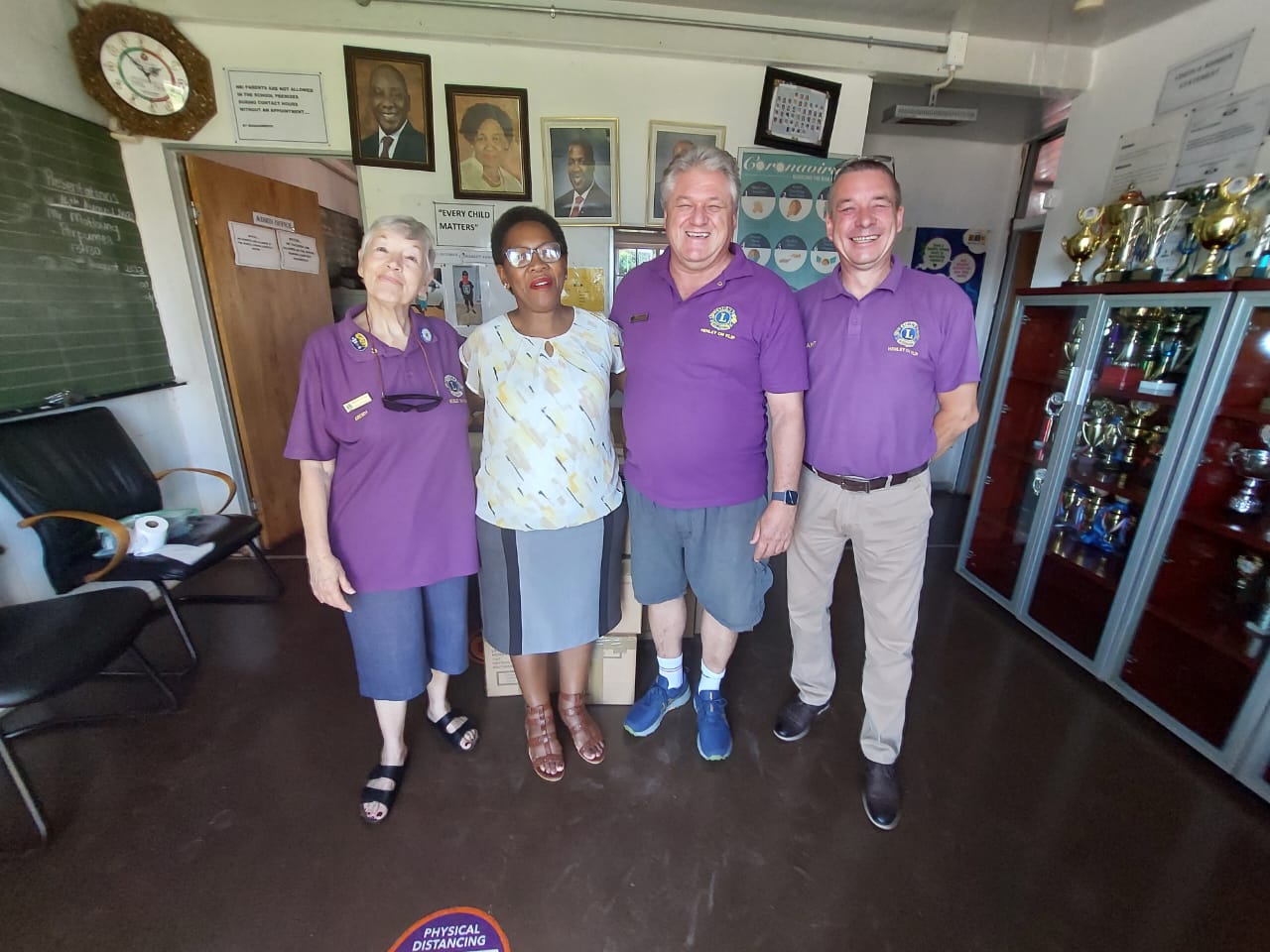 Lions Club Henley on Klip donates food parcels at Sicelo Primary, opens ...